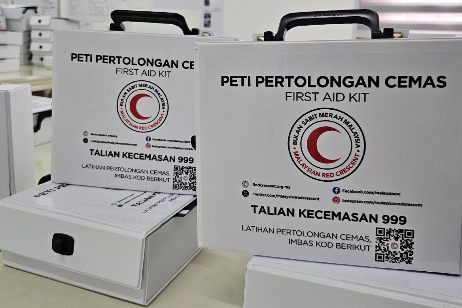 First Aid Kits for Malaysia Red Crescent Society Training Department ...